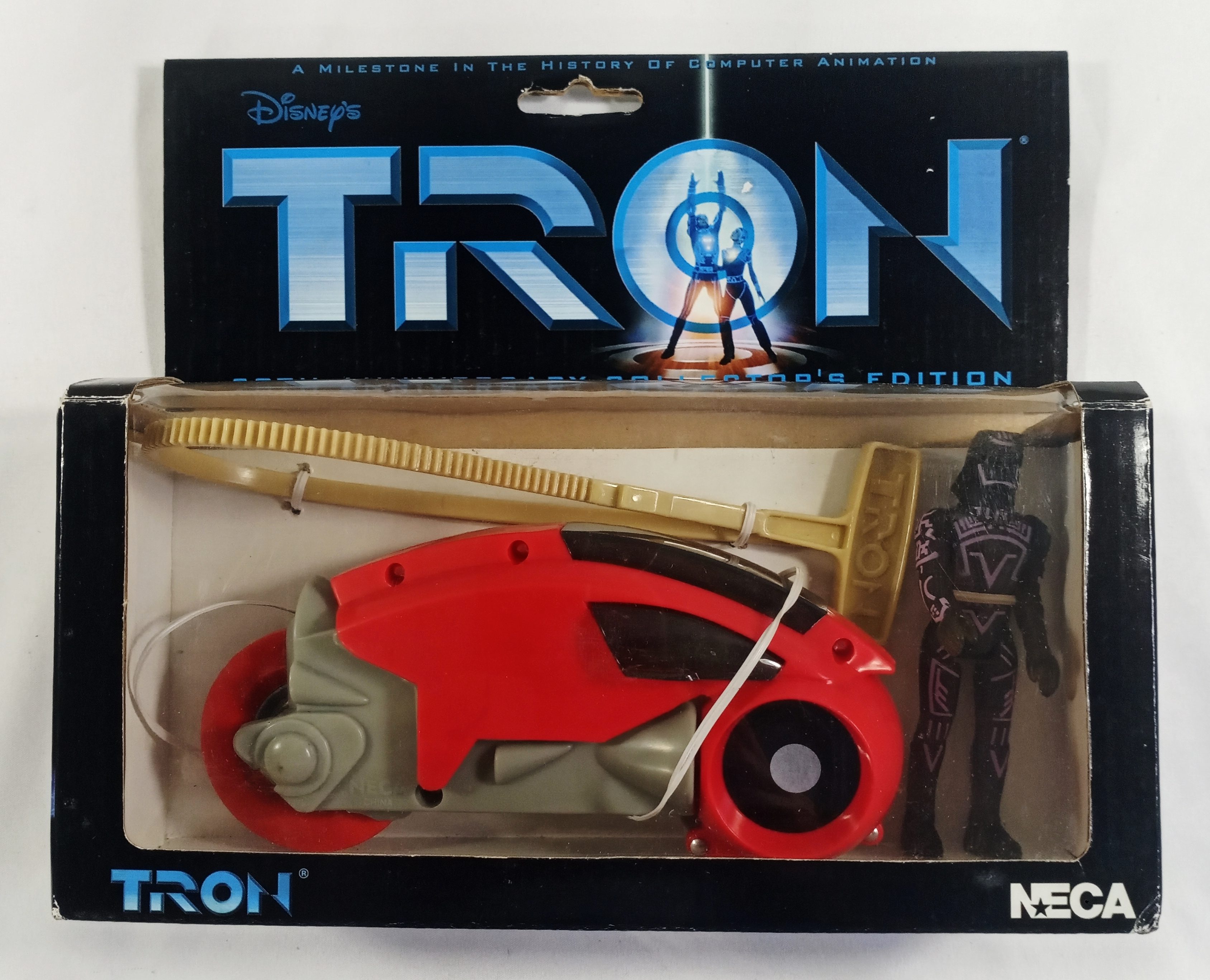 Tron 20th Anniversary Collector's Edition Red Light Cycle Action ...