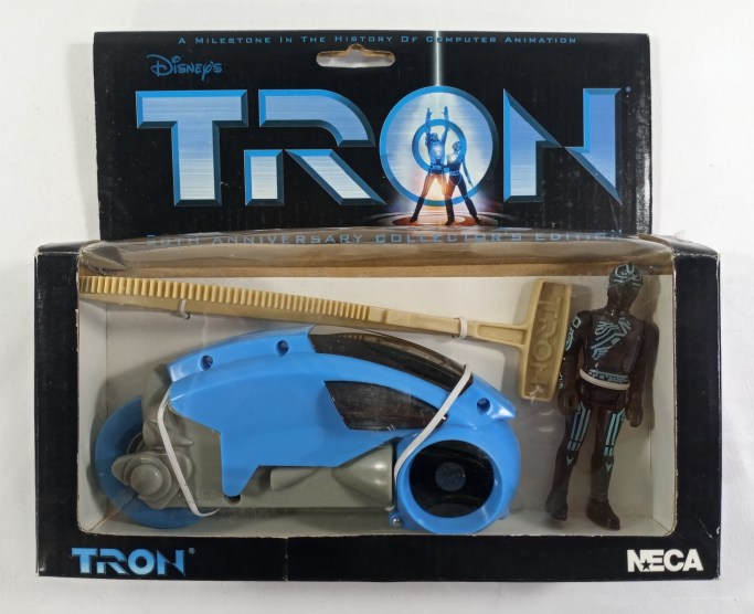 Tron 20th Anniversary Collector's Edition Red Light Cycle Action ...